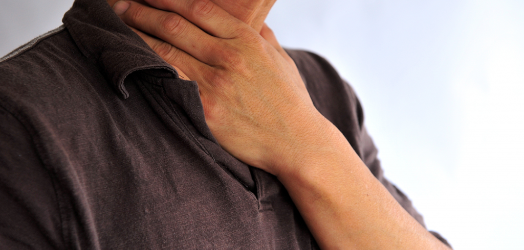 Esofagite (Erosiva, Eosinofílica e de Refluxo): o que é e Sintomas